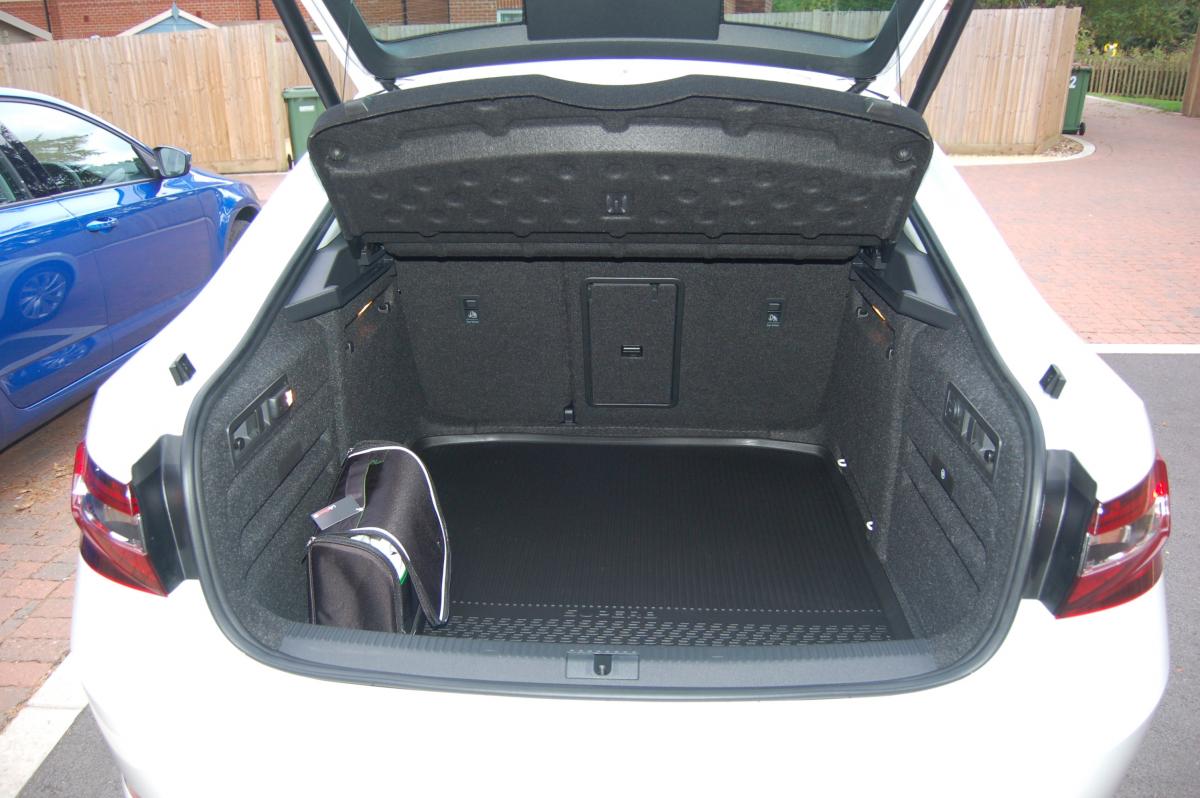 S3 boot dimensions - Skoda Superb Mk3 (2015 - 2023) - BRISKODA