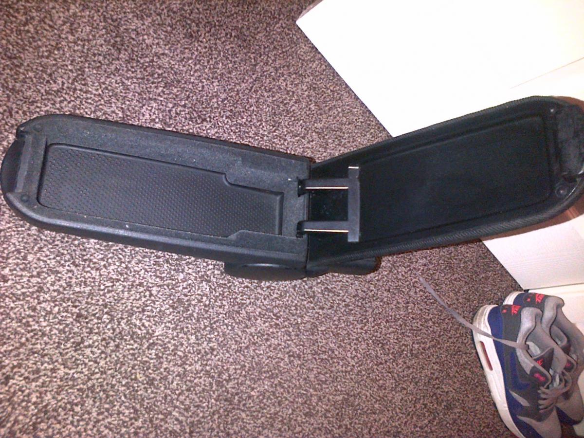 RECARO GOLF MK4 ARMREST FOR SALE - Parts For Sale - BRISKODA