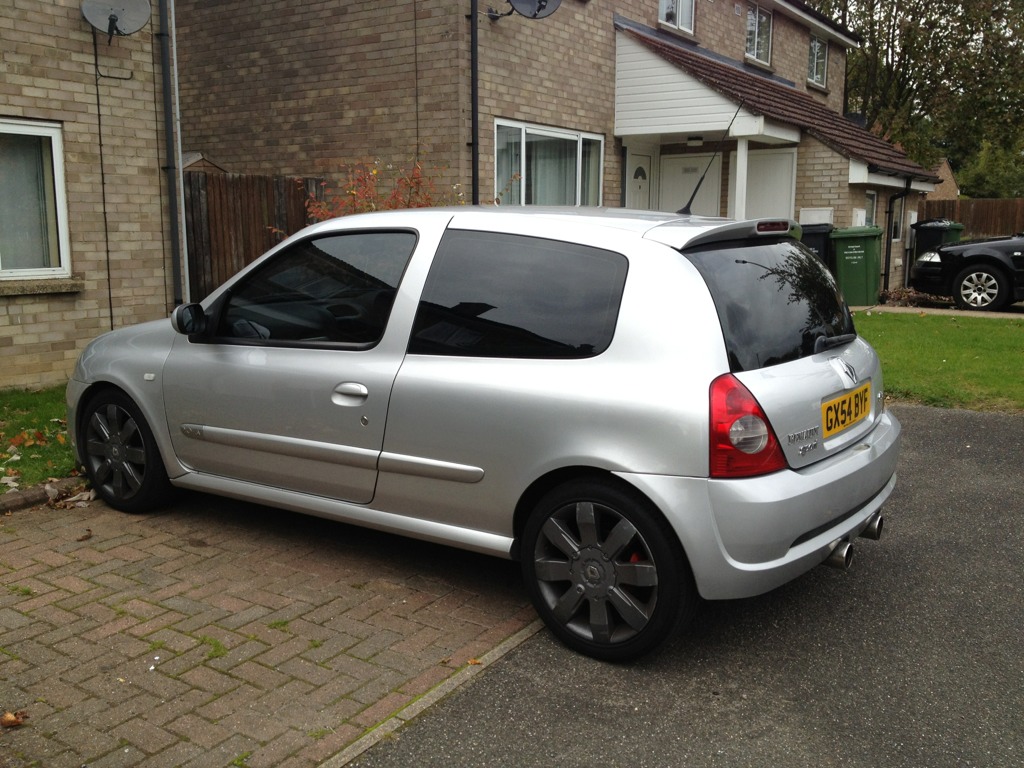 Renaultsport Clio 182 FF both cup packs. - Cars For Sale - BRISKODA