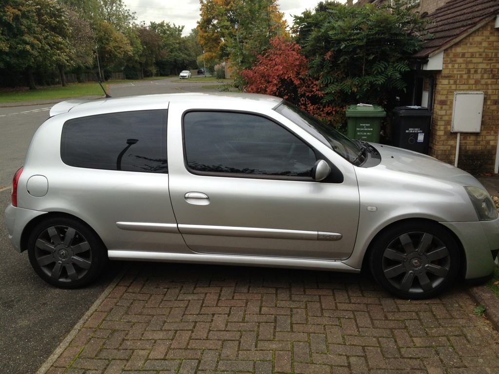 Renaultsport Clio 182 FF both cup packs. - Cars For Sale - BRISKODA