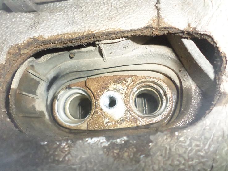 PLEASE HELP skoda fabia vrs leaking pics inside - Skoda Fabia Mk1 (1999 ...