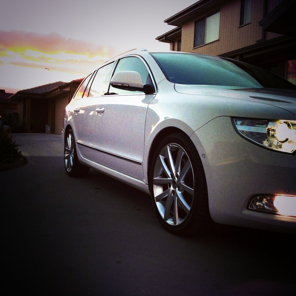 Superb Wagon wheels and suspension - Skoda Superb Mk2 (2008-2015 ...