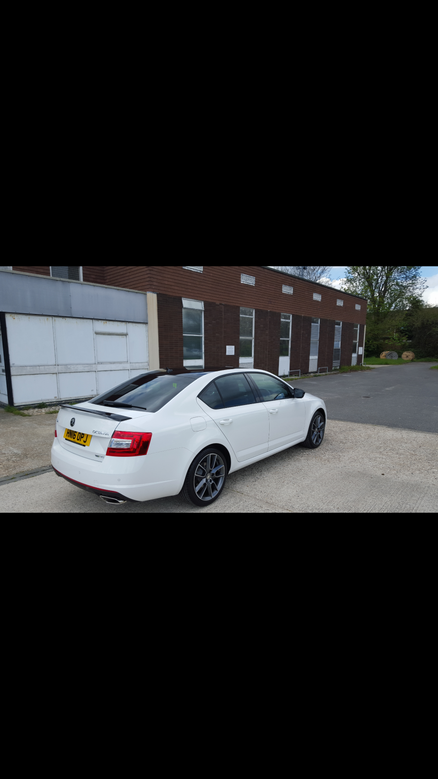 Black Spoiler on a 230 Vrs............................ - Skoda Octavia ...