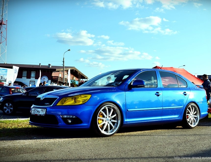 Hello from Moscow - Hellos and Goodbyes - BRISKODA