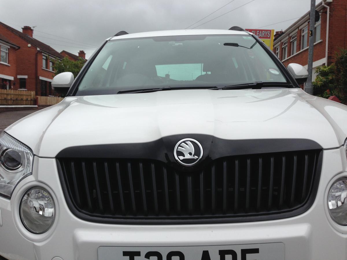 Fitting of side decals - Skoda Yeti - BRISKODA