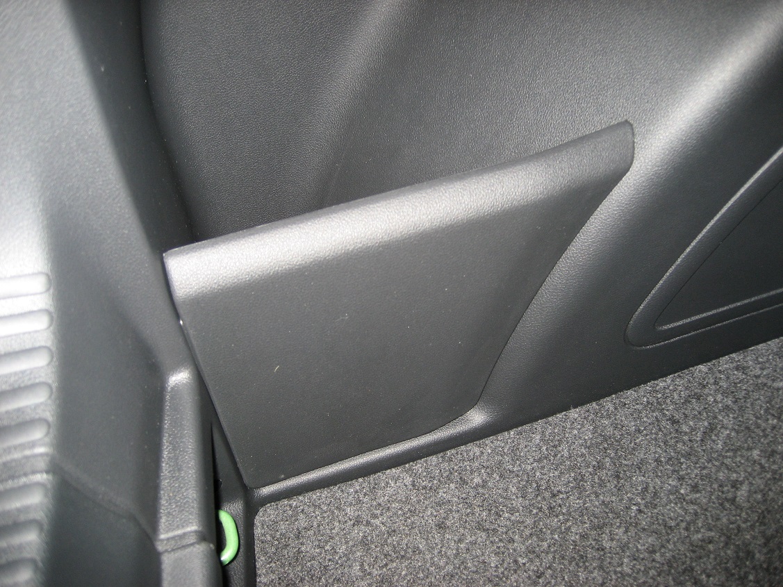 Spaceback boot storage boxes *now fitted* - Skoda Rapid & Spaceback ...