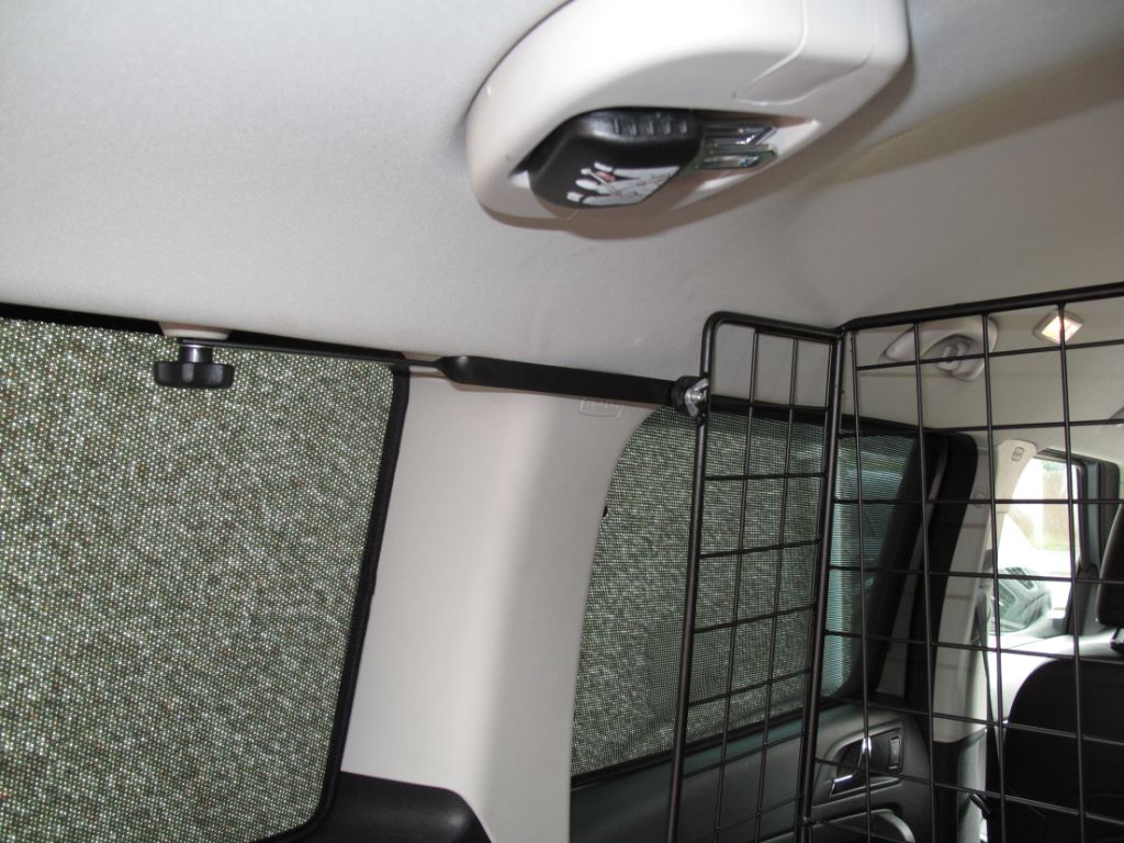 Yeti Dog guard/luggage restraint & sunvisors - Page 2 - Skoda Yeti ...