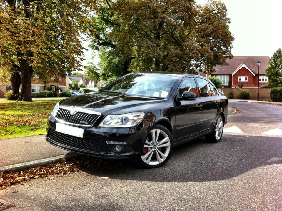 Picked up my Octavia VRS today ( 60 plate TFSI - pearlescent black ...
