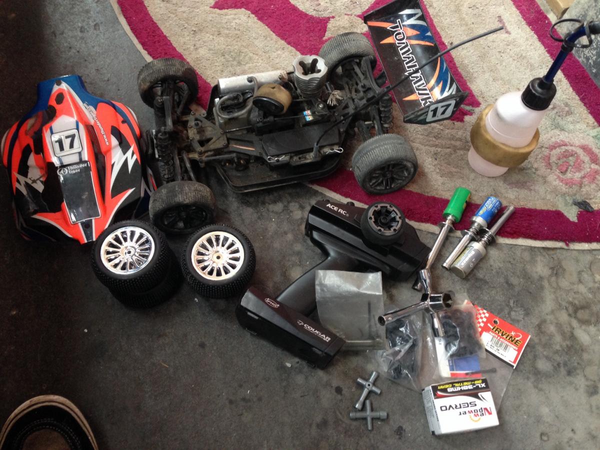 Thunder tiger tomahawk buggy nitro rc car - Non Automotive Items - BRISKODA