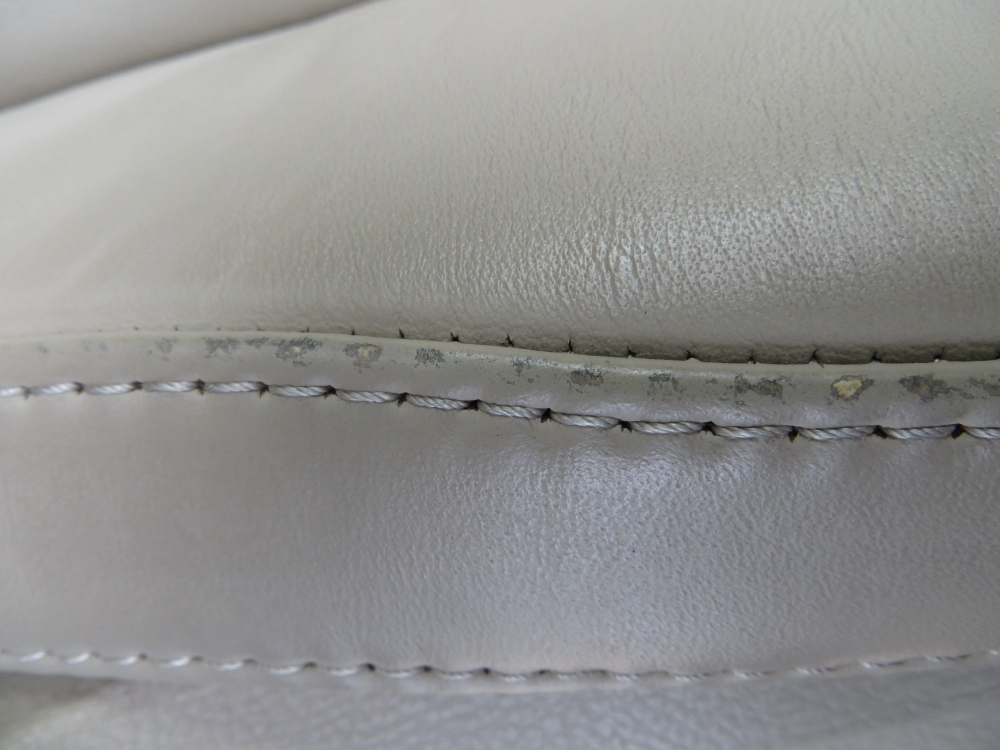 Poor Quality Leather - Skoda Superb Mk2 (2008-2015) - BRISKODA