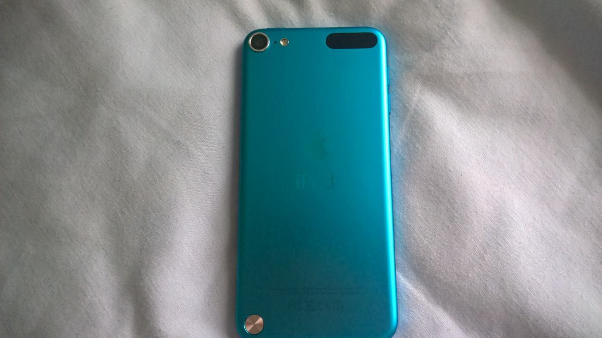 Microsoft Surface Pro & Apple iPod Touch 64GB - Non Automotive Items ...