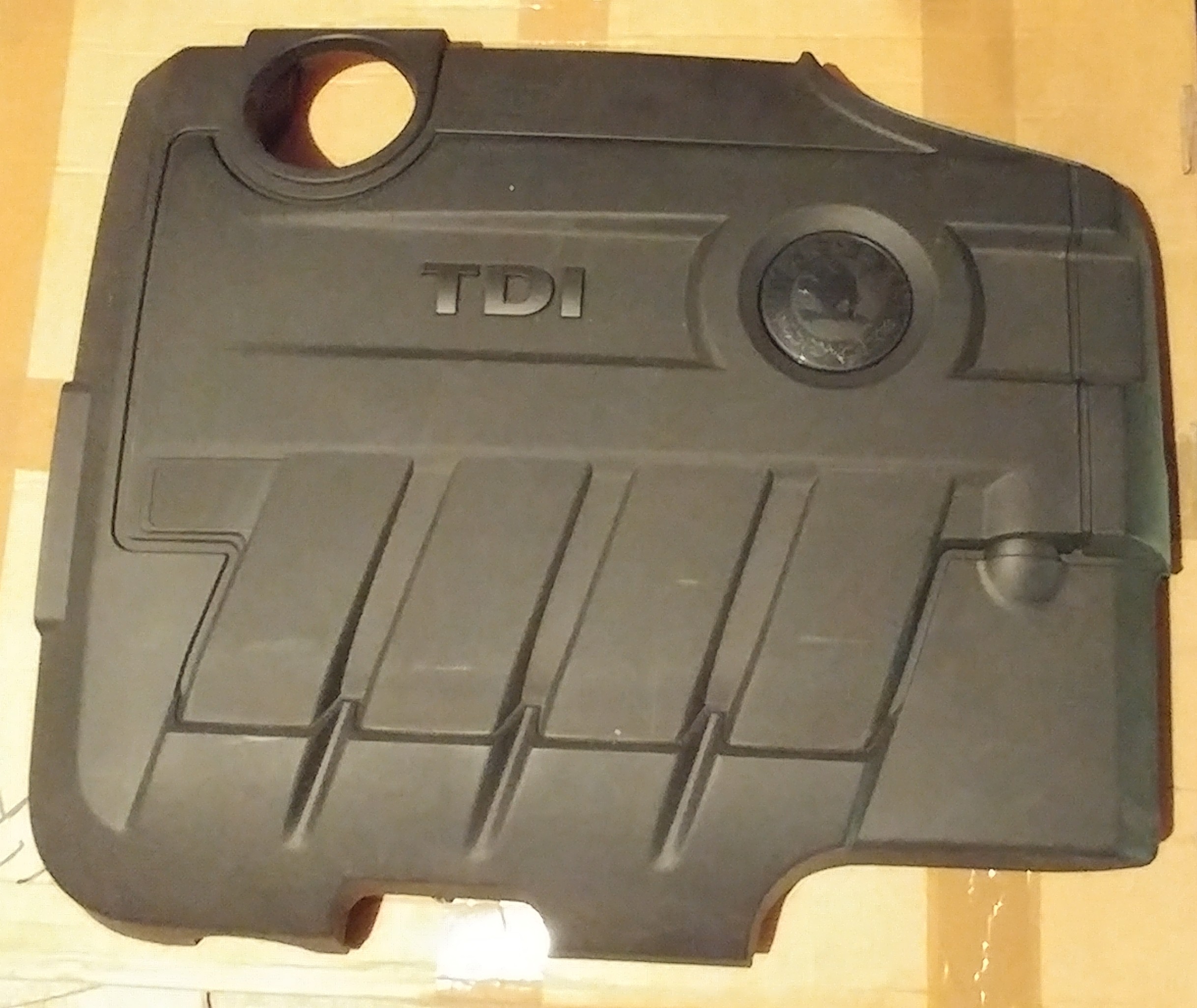 Škoda and Audi 2.0 CR engine covers - Parts For Sale - BRISKODA