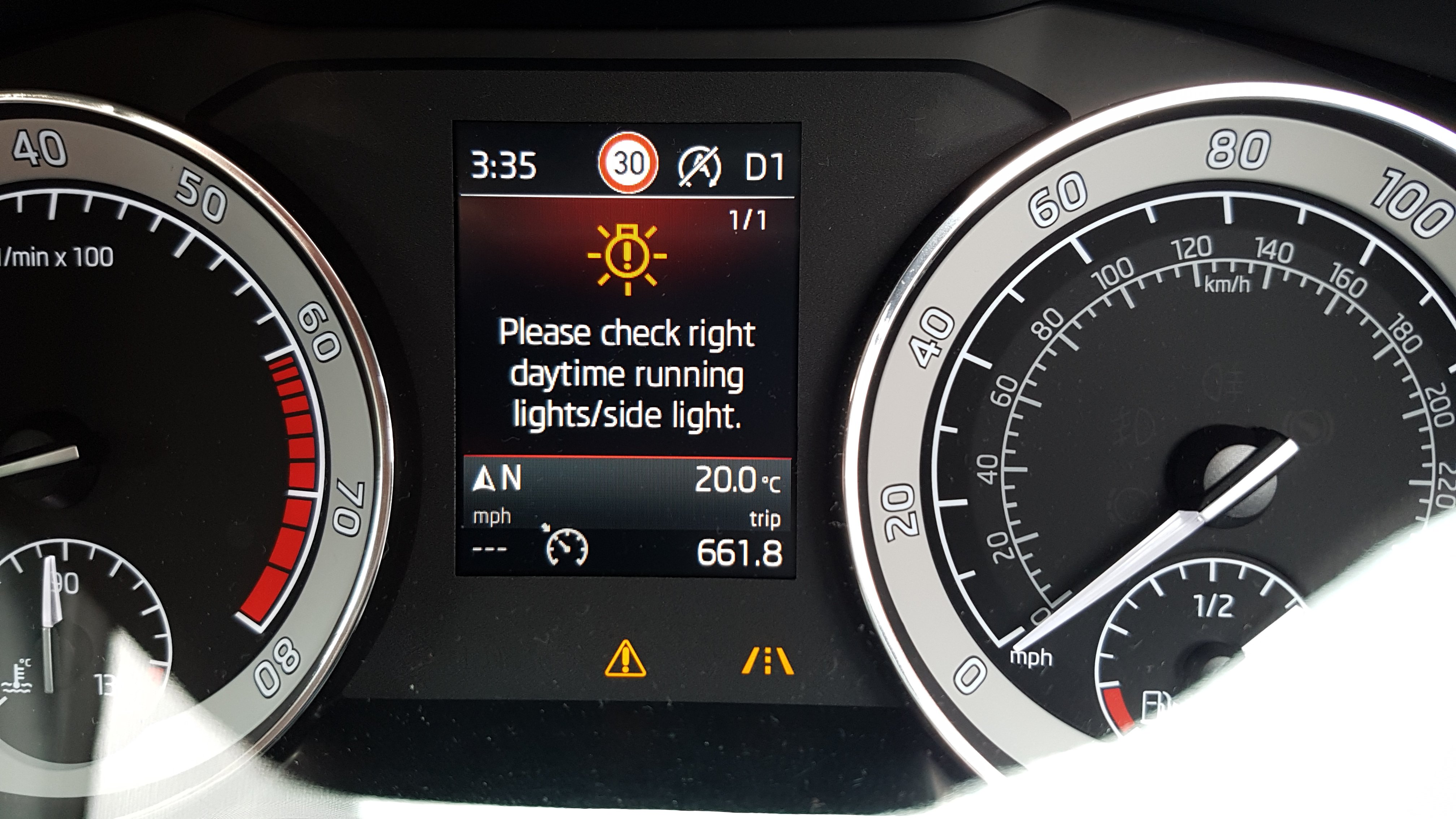 Check Daytime Running Lights Side Lights Error Skoda Superb Mk III 