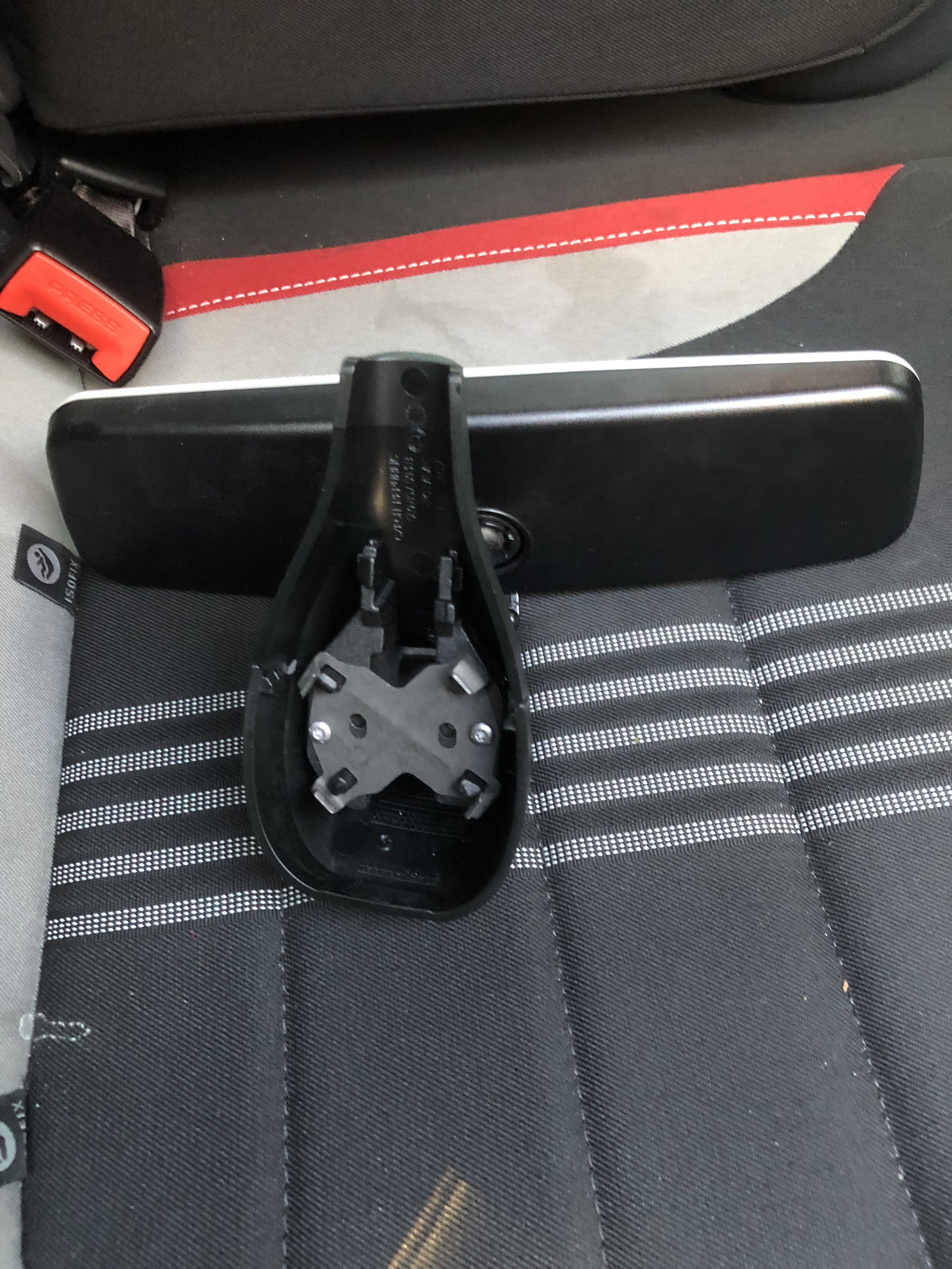 Reattaching rear view mirror. - Skoda Yeti - BRISKODA