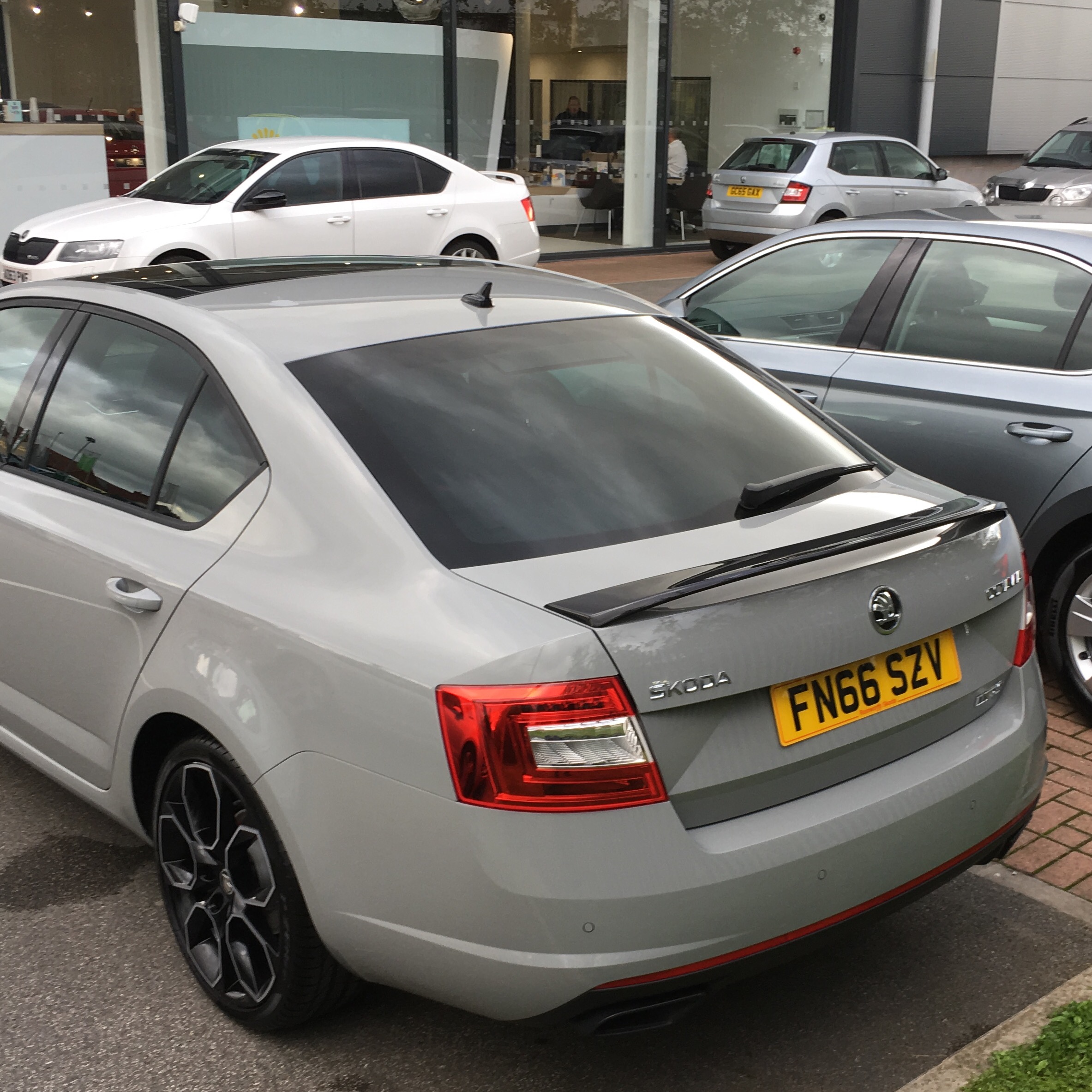 The Vrs " Black Spoiler Club "................ - Skoda Octavia Mk3 ...