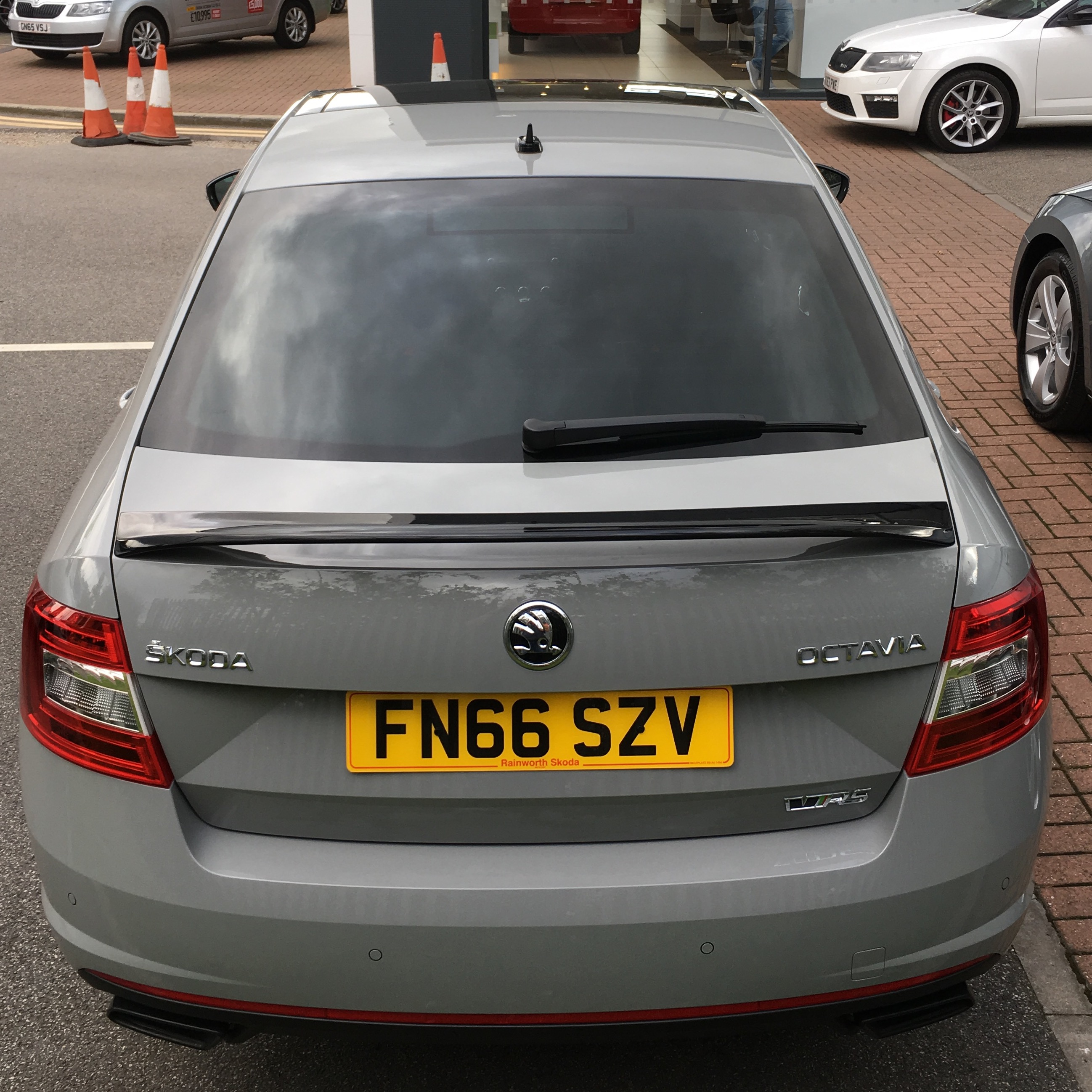 The Vrs " Black Spoiler Club "................ - Skoda Octavia Mk3 ...