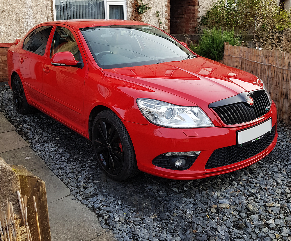 Red Octavia VRS mk2 - Octavia Projects - BRISKODA