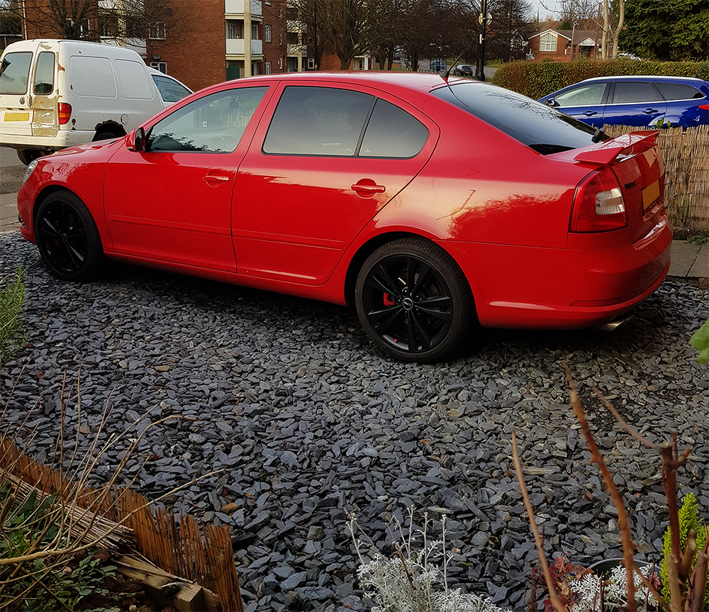 Red Octavia VRS mk2 - Octavia Projects - BRISKODA
