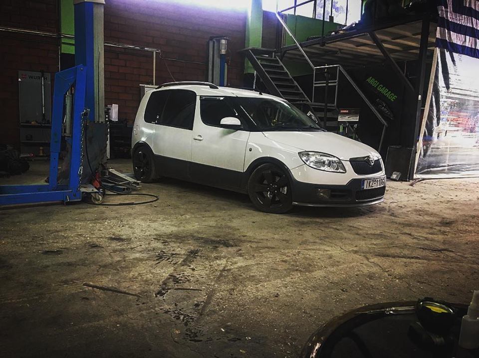 stathis's roomster scout - Roomster Projects - BRISKODA