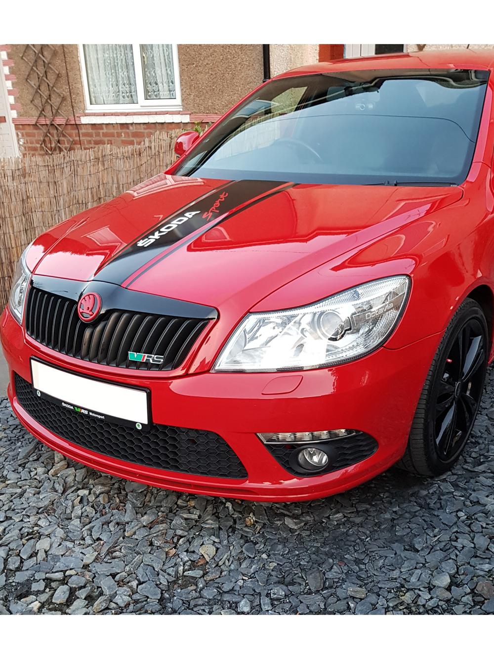 New style front badge, specific to MK2 facelift? - Skoda Octavia Mk2 ...