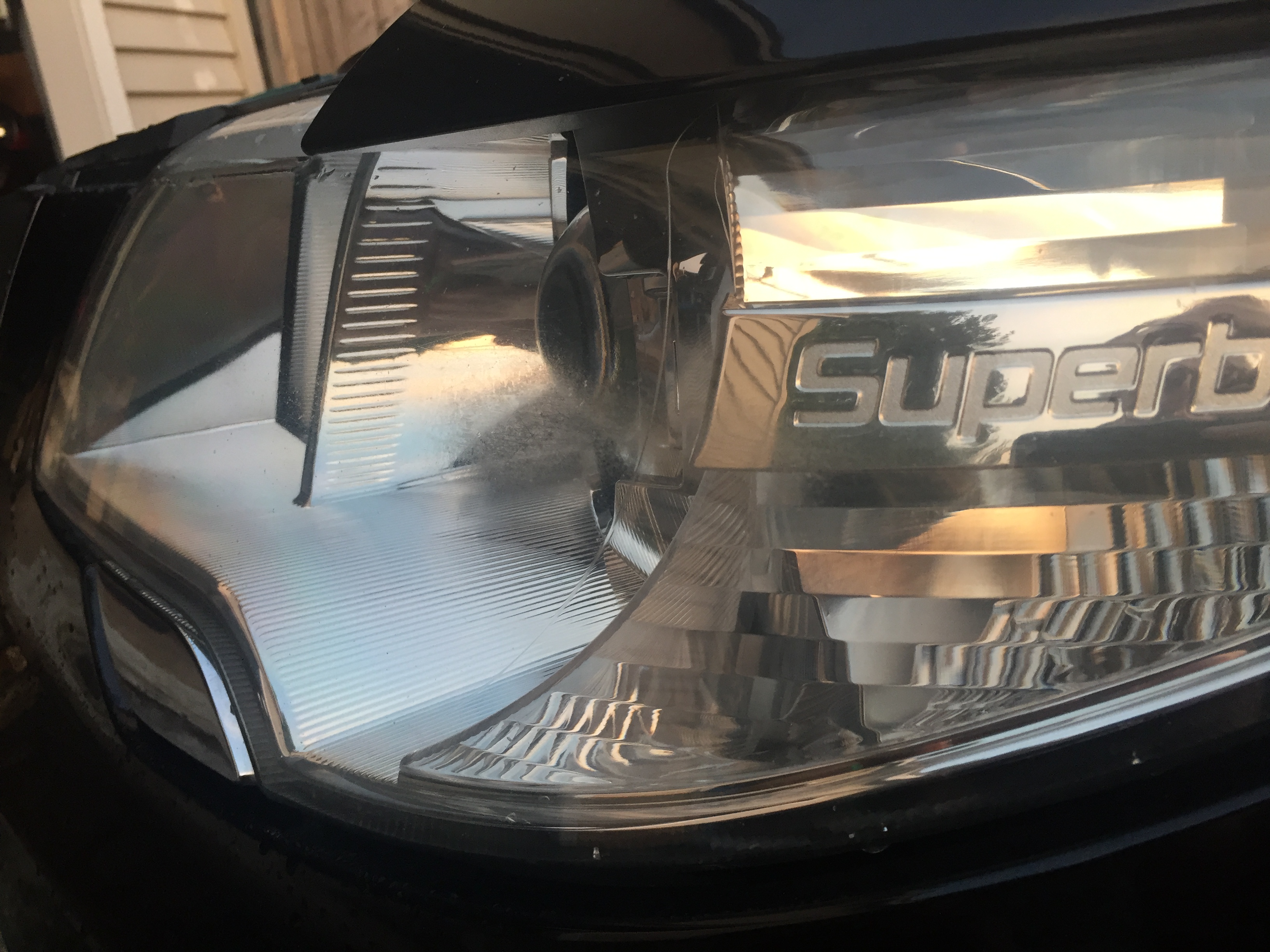 Headlight lens fading/degrading - Skoda Superb Mk2 (2008-2015) - BRISKODA