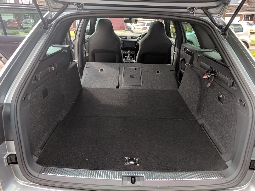 Gyp's "Two-Piece Not Quite So Variable Boot Floor" build - Skoda Superb ...