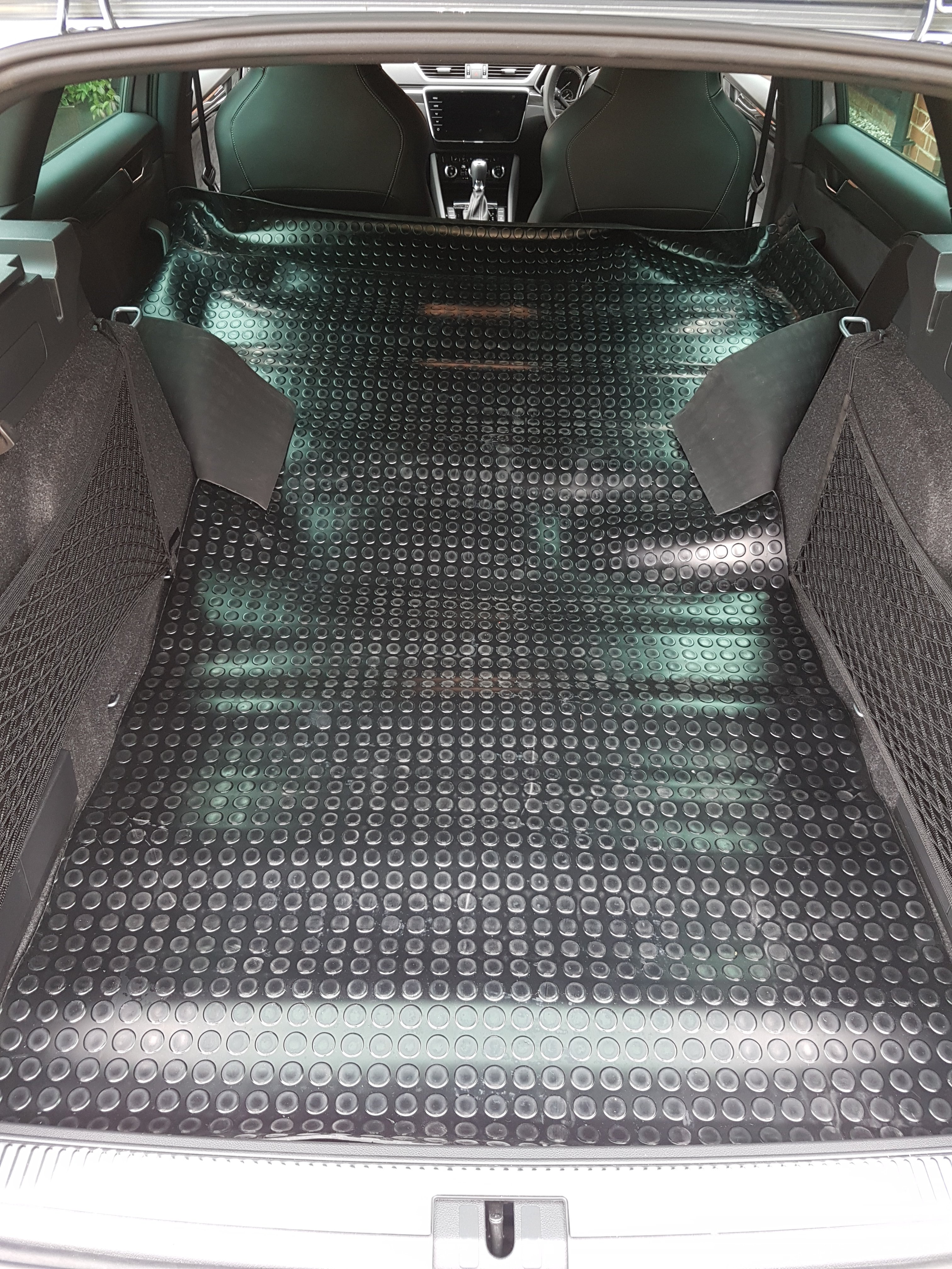Protecting Boot of Combi When Moving junk - Skoda Superb Mk3 (2015 ...