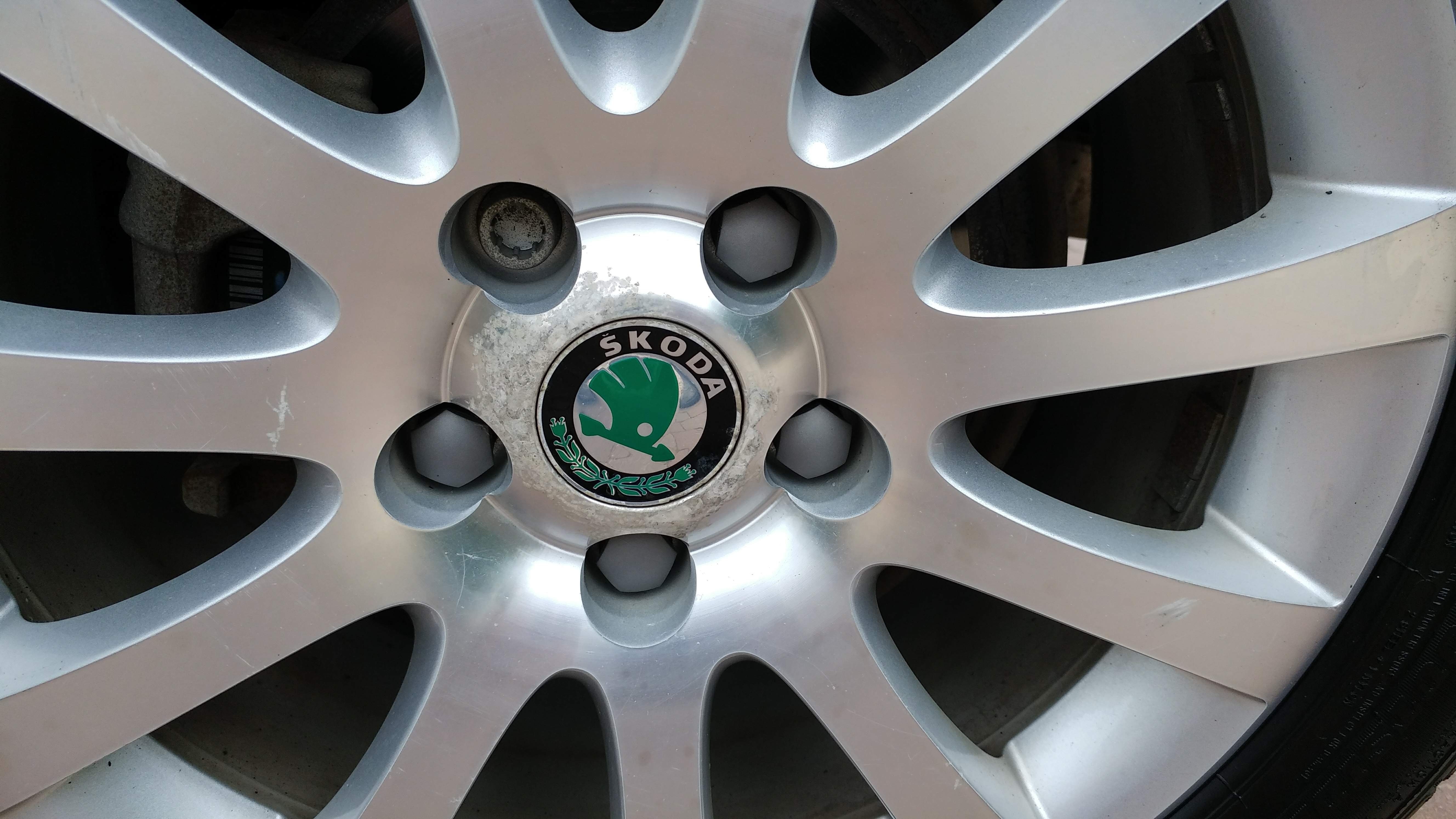 Annupurna alloy wheel corrosion - Skoda Yeti - BRISKODA