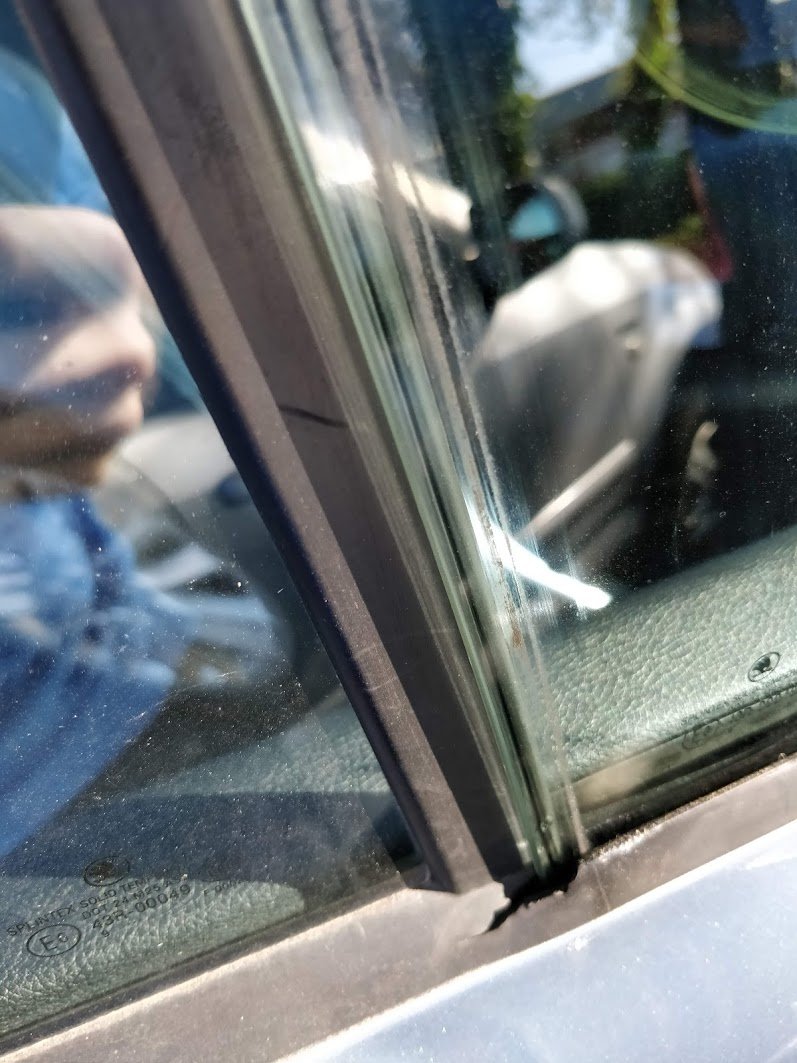 Offside rear window pops out of runner? - Skoda Octavia Mk2 (2004 ...