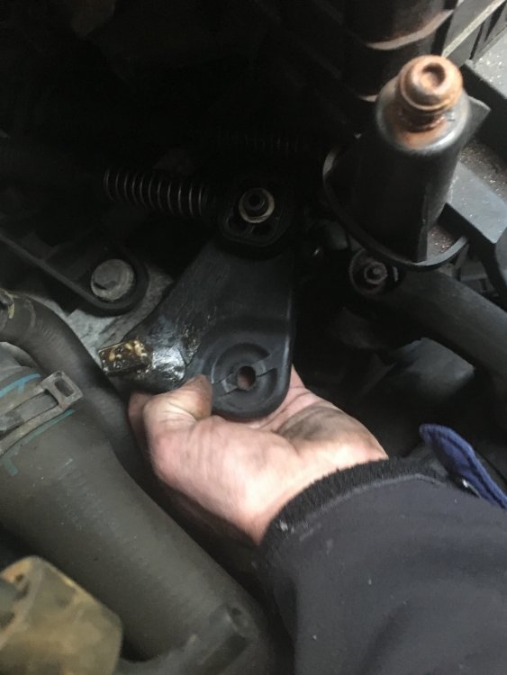 Gear box relay lever ? - Skoda Octavia Mk II (2004 - 2013) - BRISKODA