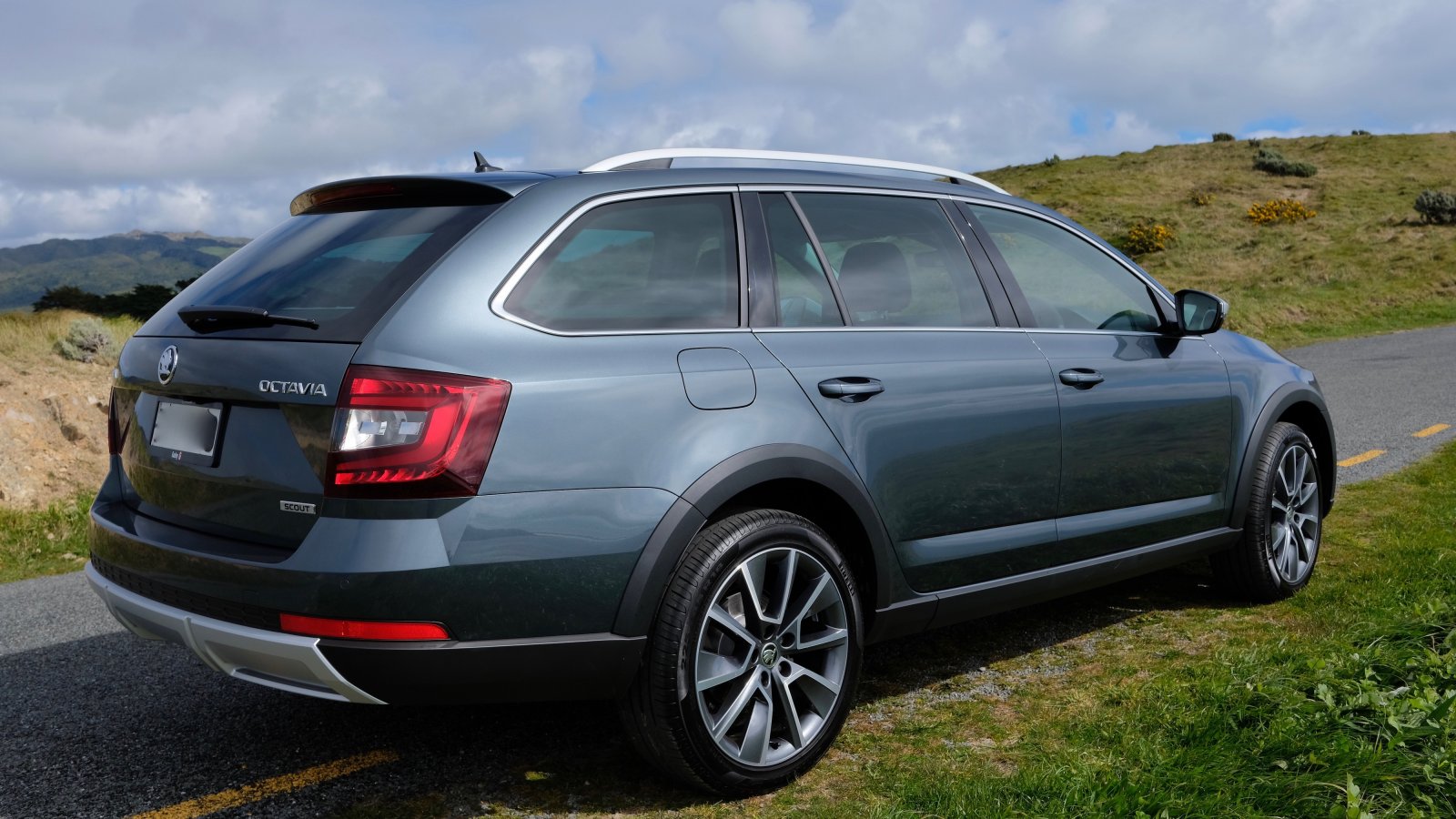 Skoda Octavia Scout 2 - Octavia MK III 2013-Present - BRISKODA