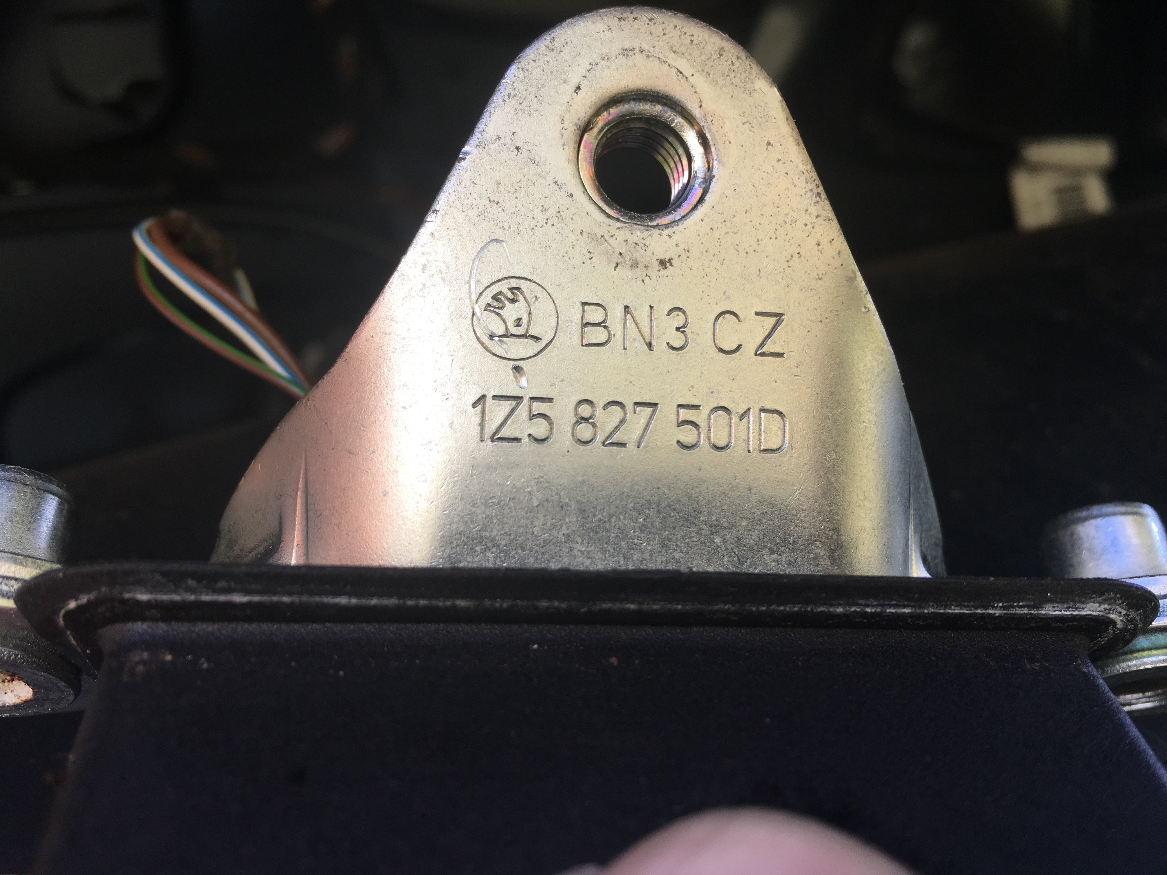 Mk2 Octavia Boot Lock / Catch Part Number - Skoda Octavia Mk2 (2004 ...