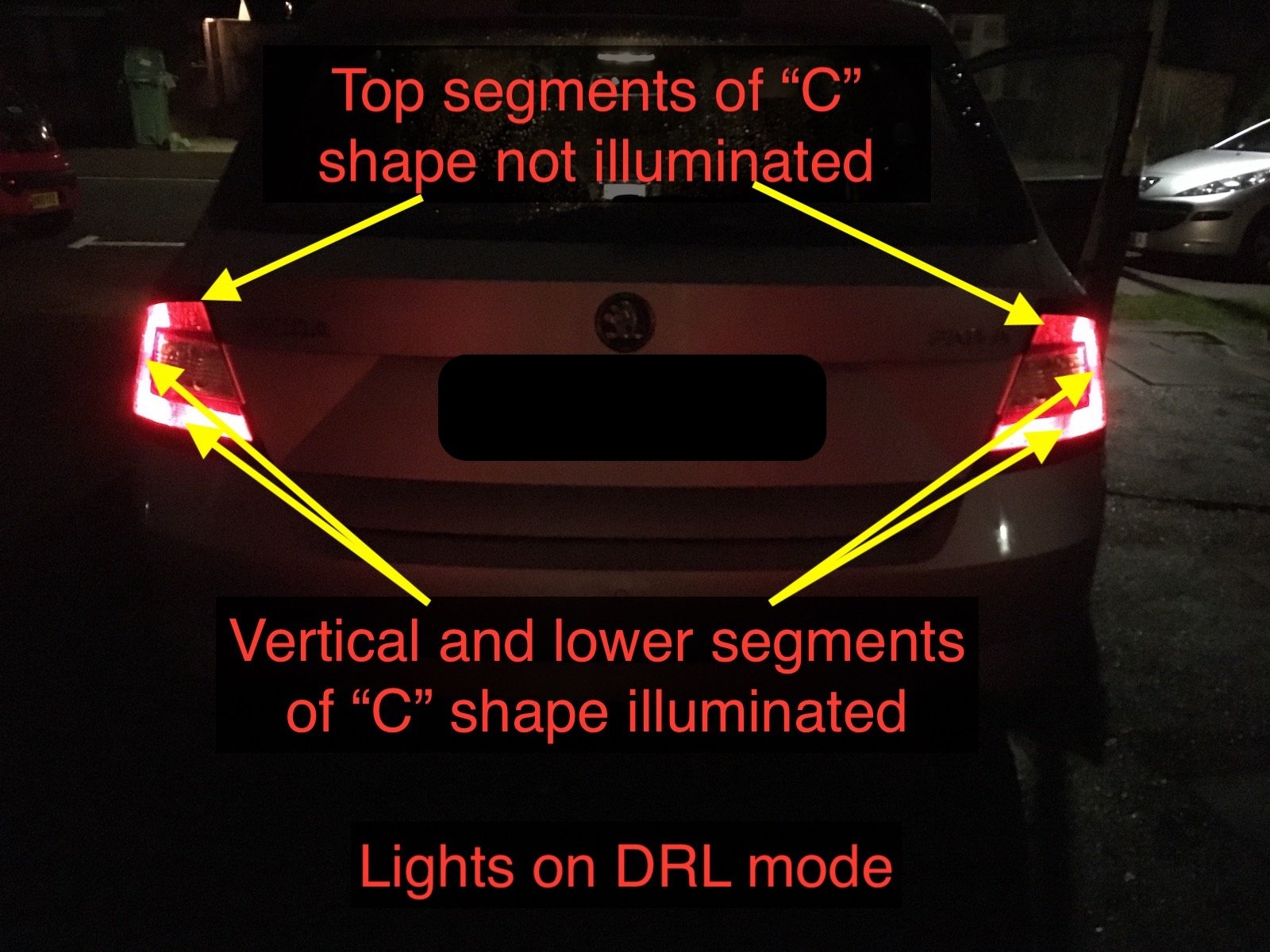 Scandinavian DRL mode - DRLs still on with headlights - Skoda Fabia Mk3 ...