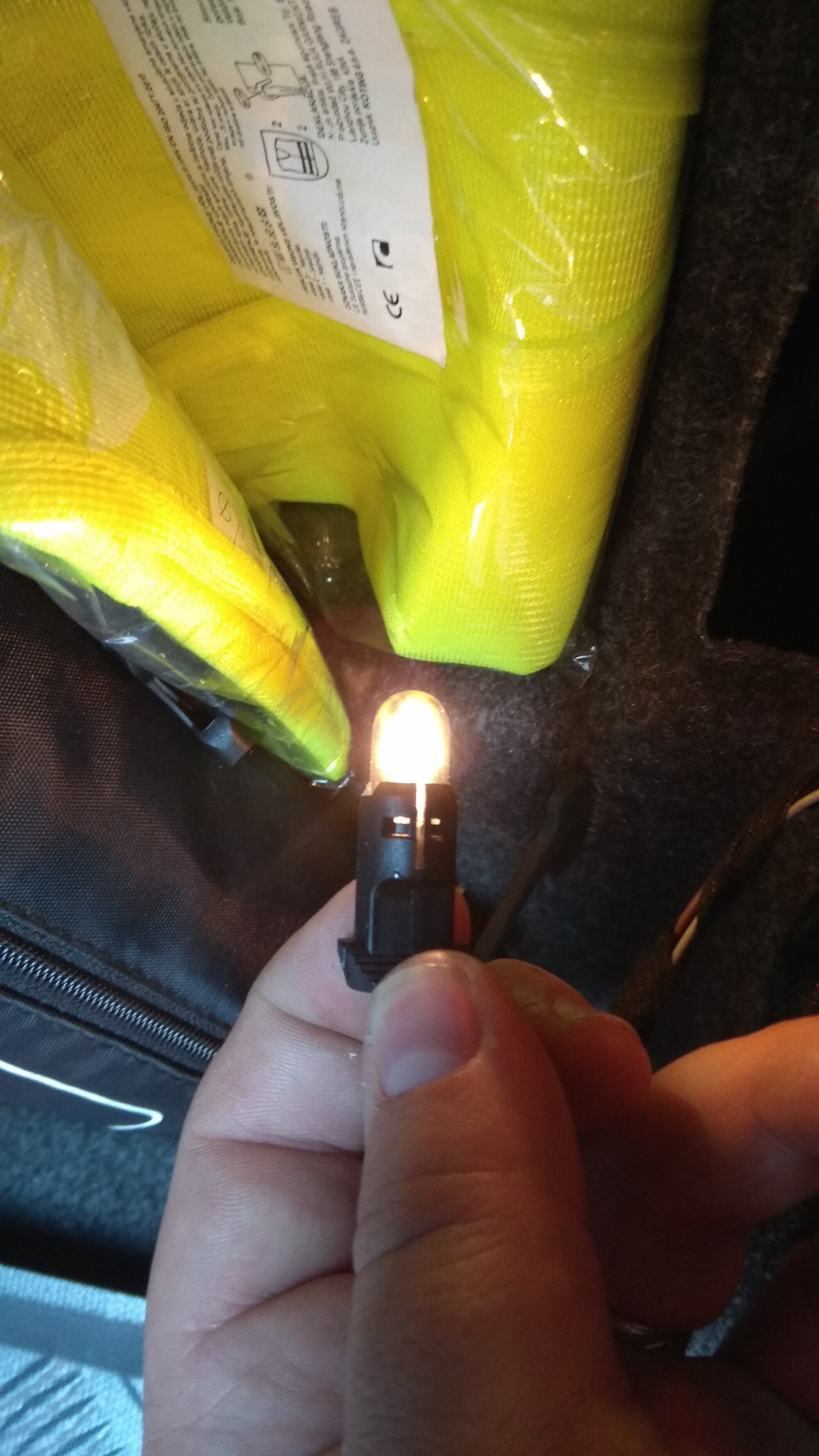 581 Bulb (LED) - Skoda Octavia Mk2 (2004 - 2013) - BRISKODA