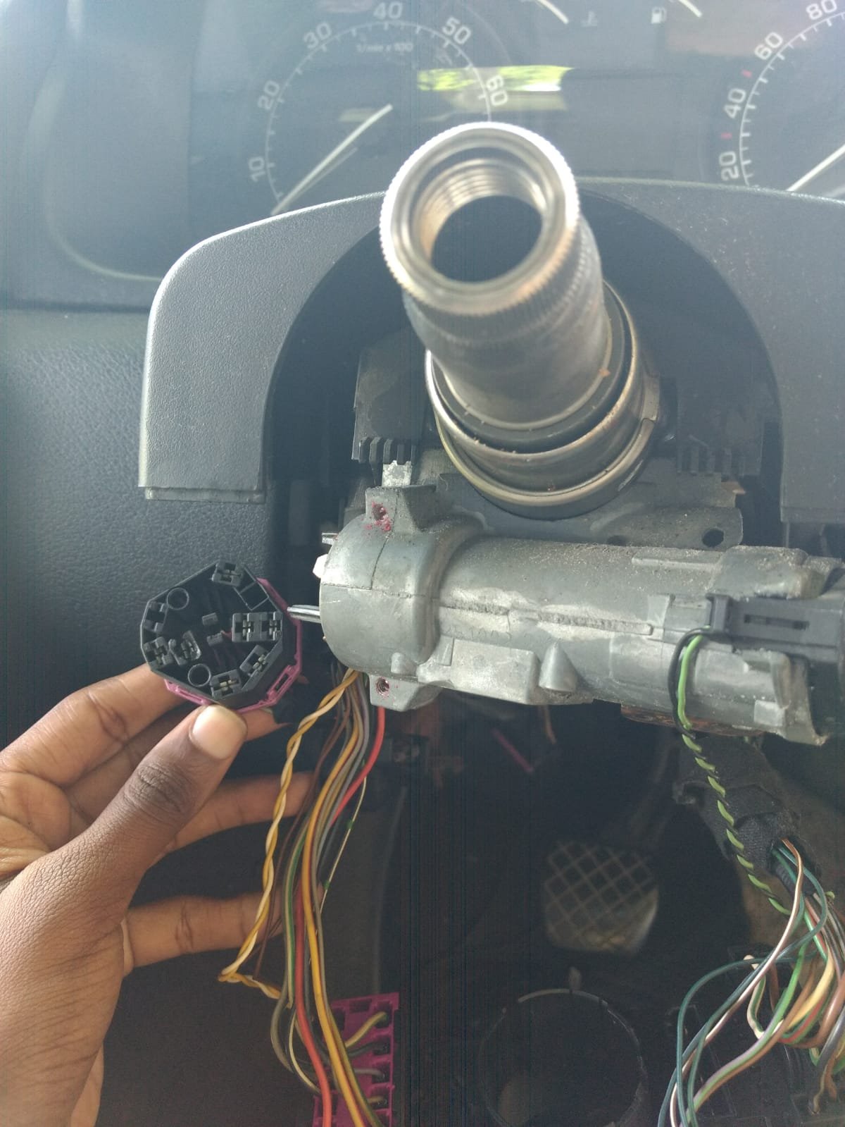 Power drain (load reduction relay) - Skoda Octavia Mk1 (1996-2004 ...