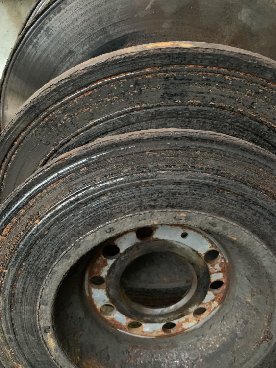 Scored rear discs Superb 3 - Skoda Superb Mk3 (2015 - 2023) - BRISKODA