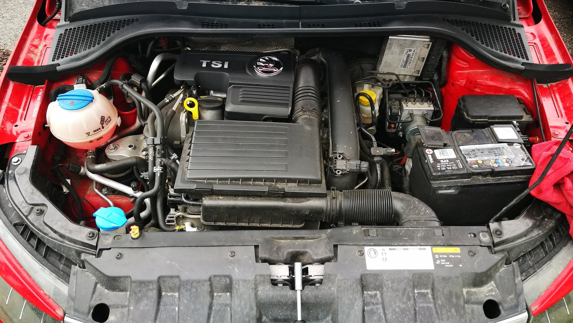 1.2 TSI engine cover - Skoda Fabia Mk3 (2014-2021) - BRISKODA