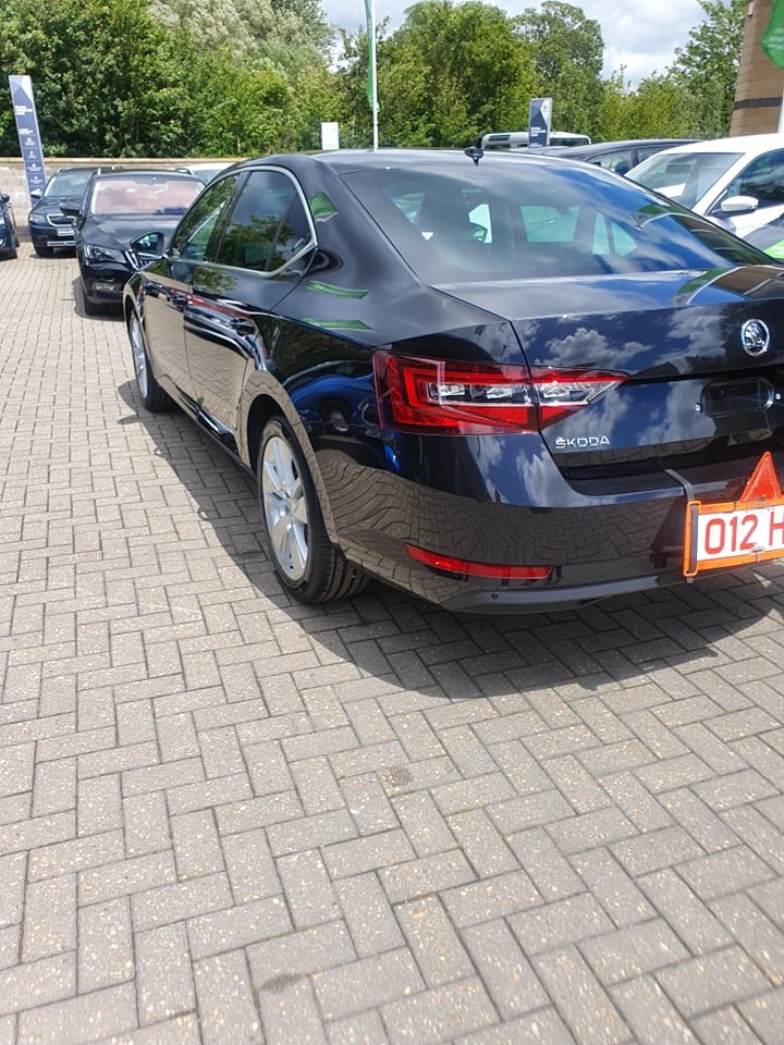 Reversing camera main dealer - Skoda Superb Mk3 (2015 - 2023) - BRISKODA