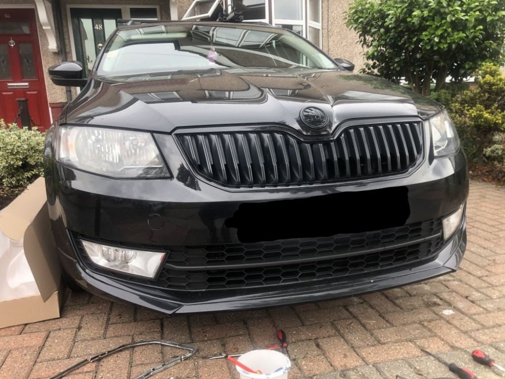 Front grill replacement - Skoda Octavia Mk3 (2013 - 2020) - BRISKODA