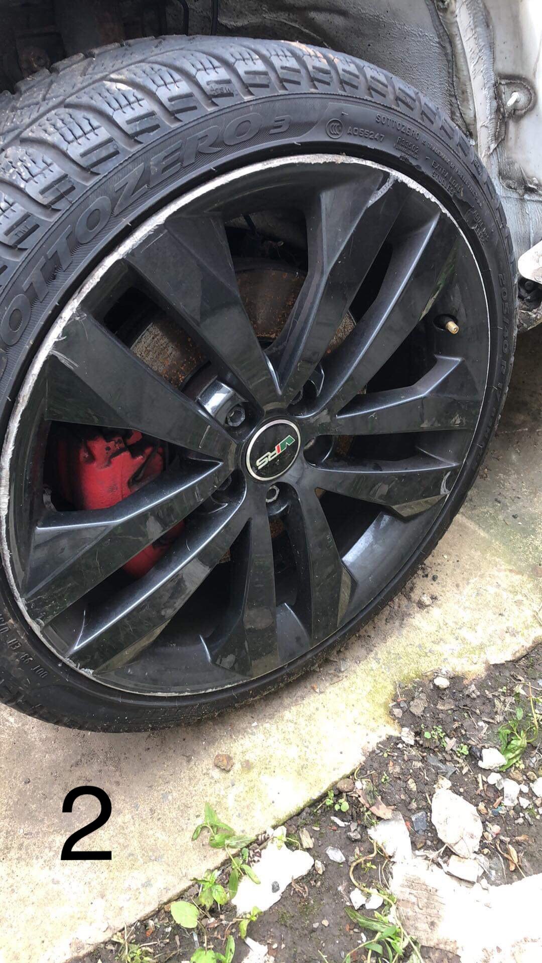 3 x 17” gigaro alloys anthracite grey - Wheels & Tyres For Sale - BRISKODA