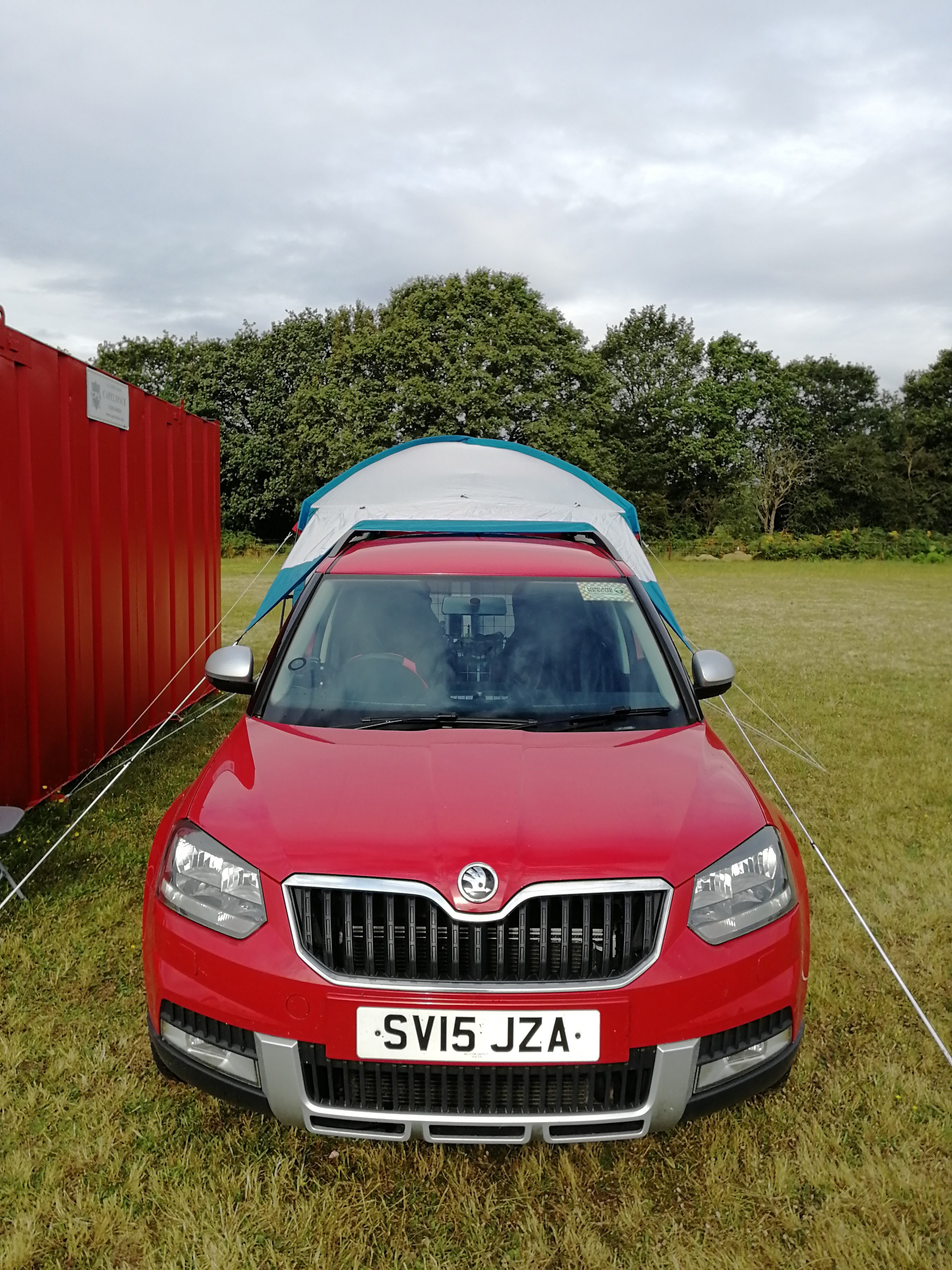 Tailgate tent - Skoda Yeti - BRISKODA