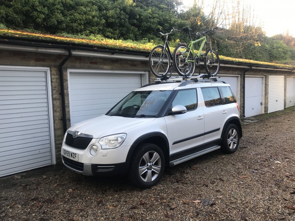 Running boards/side steps - Skoda Yeti - BRISKODA