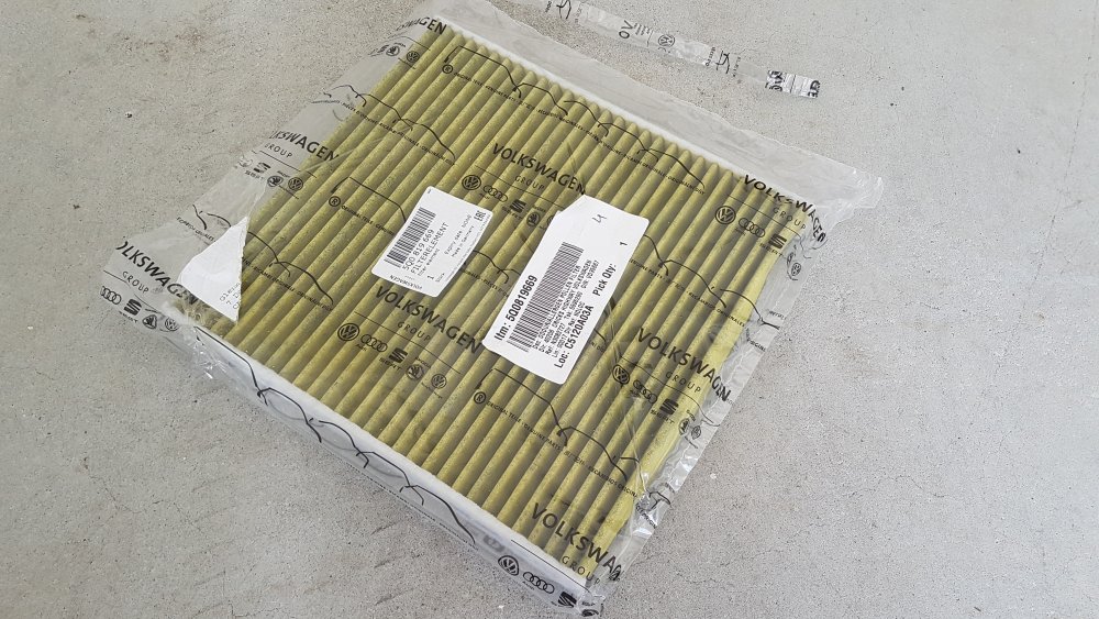 Carbon cabin filter - Skoda Superb Mk3 (2015 - 2023) - BRISKODA