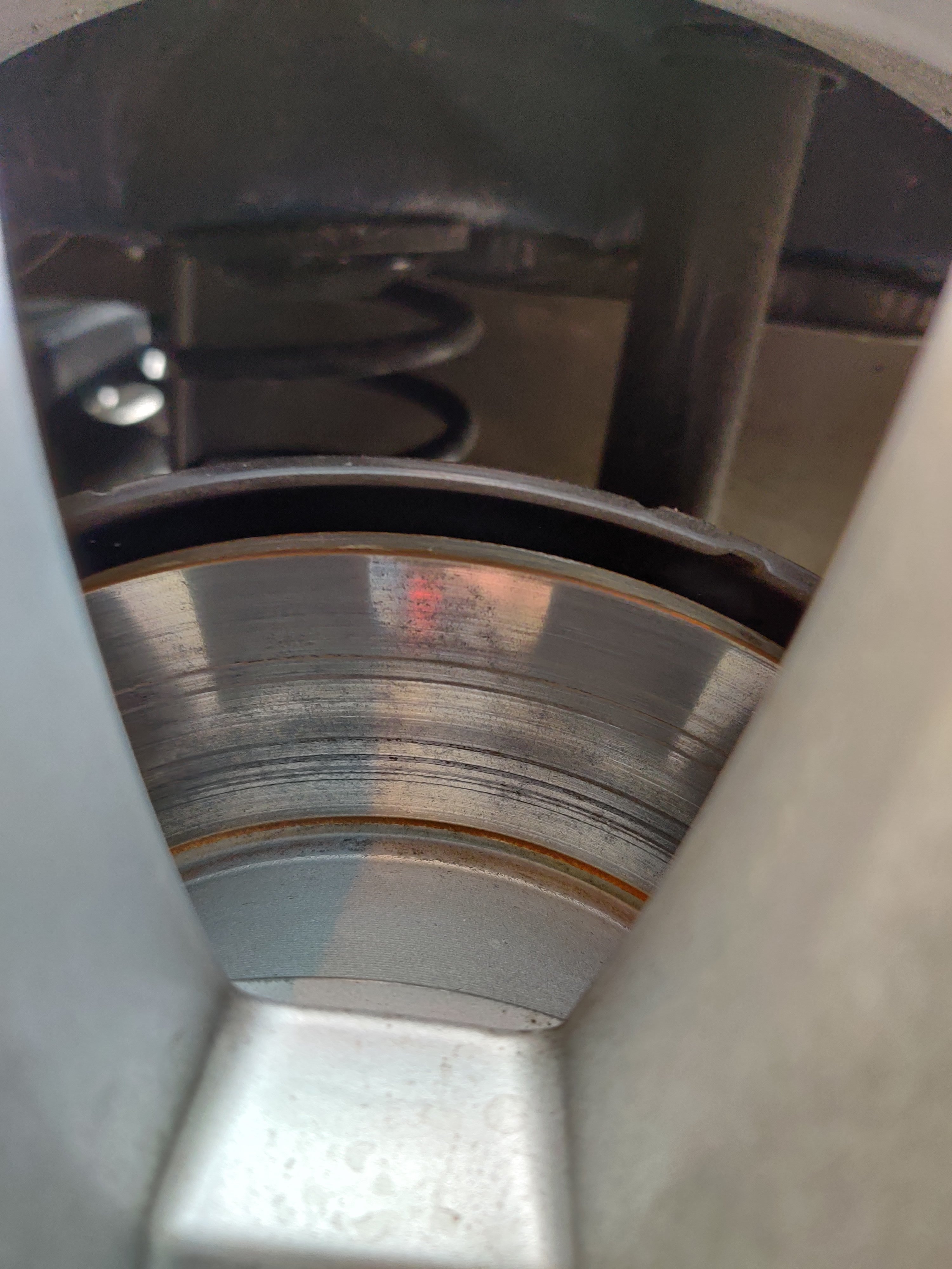 Scored rear brake discs - Škoda Kamiq - BRISKODA