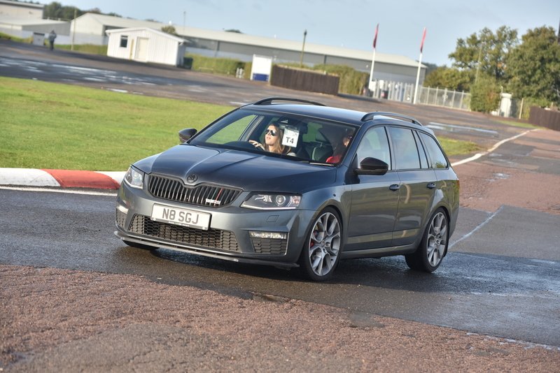 1.6CR Black Edition Estate - Lowering Options - Skoda Octavia Mk3 (2013 ...