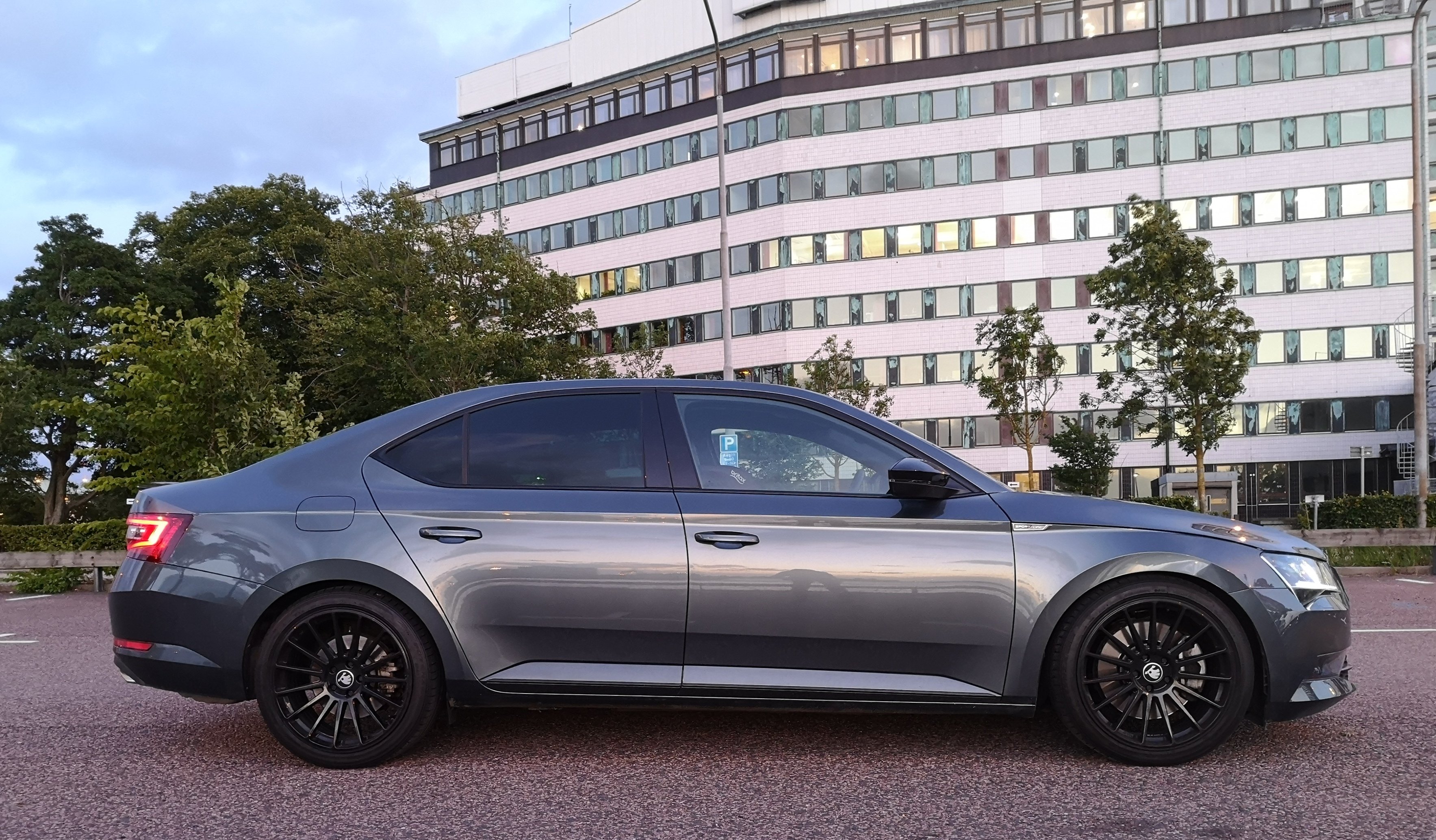 Lowering springs install on a 280/272 Sportline - DIY and results ...