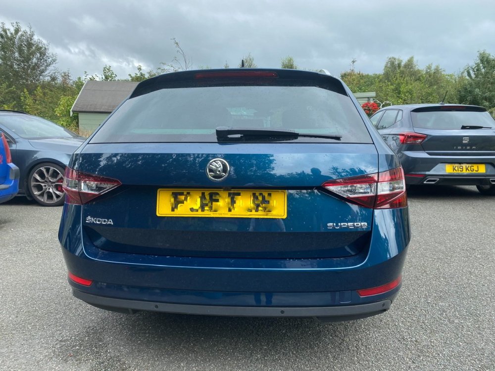 Reversing camera - Skoda Superb Mk3 (2015 - 2023) - BRISKODA