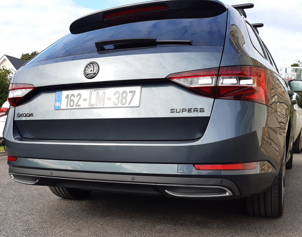 Rear bumper diffuser - Skoda Superb Mk3 (2015 - 2023) - BRISKODA