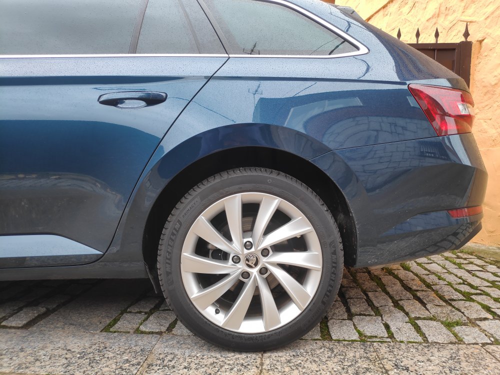 Lowering - Skoda Superb Mk III (2015 - 2023) - BRISKODA