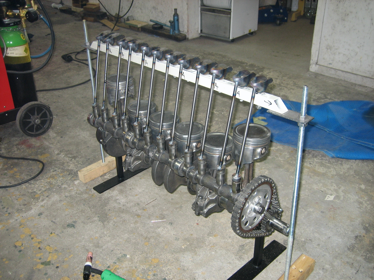 Skeleton engine - Non-Skoda Projects - BRISKODA